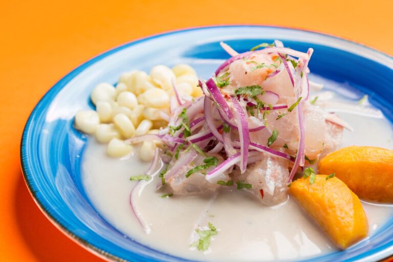 17 Comidas Típicas do Peru que Você Precisa Experimentar - tripmundao.com